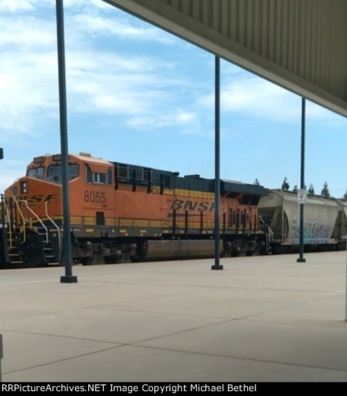 BNSF 8055